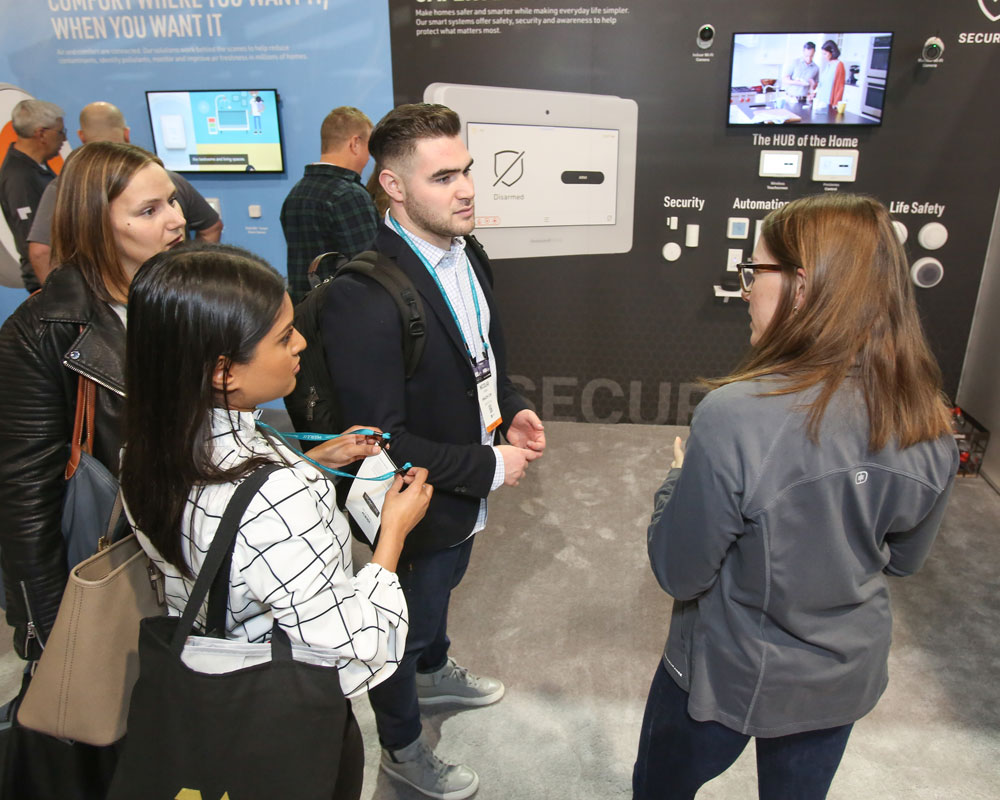 A Tale of Two Exhibits: Boost Trade Show ROI with Staff Training